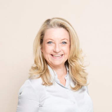 Agente inmobiliario Emma Stead | JamesEdition
