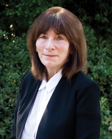 Real Estate Agent Sally Walker | JamesEdition