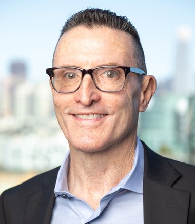 Real Estate Agent James White | JamesEdition