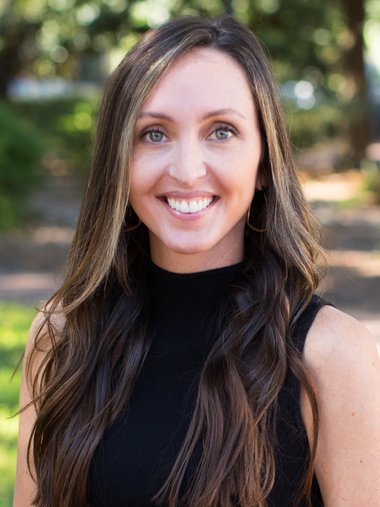 Agent immobilier Anna Young | JamesEdition