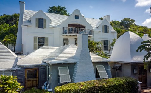Luxury houses for sale in Bermuda | JamesEdition