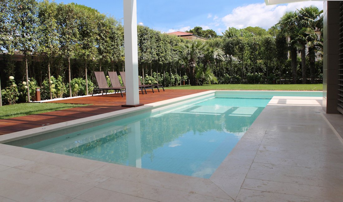 Luxury Villa With Swimming Pool In Forte Dei Marmi, Tuscany, Italy For ...