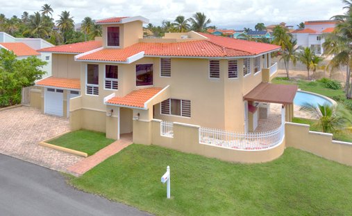 Luxury homes for sale in Palmas Del Mar, Puerto Rico | JamesEdition