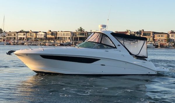 Yachts - 61 Sea Ray for sale on JamesEdition