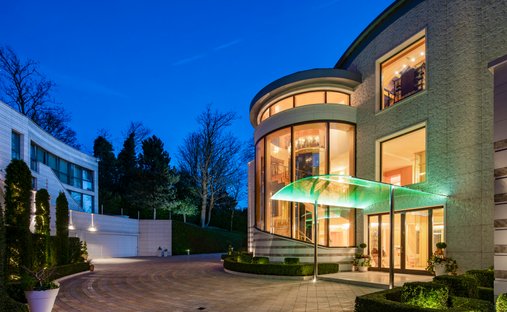 Luxury mansion homes for sale in London, England, United Kingdom ...
