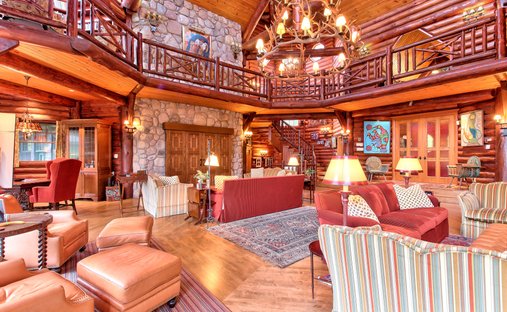 Luxury homes for sale in Quebec, Canada | JamesEdition