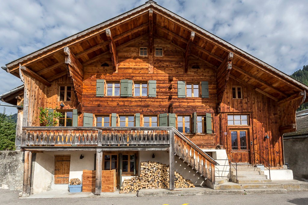 Charming Chalet In Rossinière, Vaud, Switzerland For Sale (10770727)
