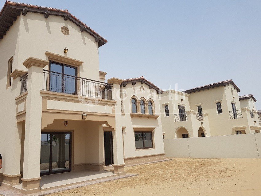 Villa / House For Sell In Arabian Ranches 2 In Dubai, United Arab ...
