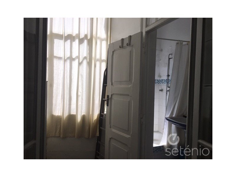 Next To Pç.Paiva Couceiro. Building W/ 6 T2 Apartments. In Lisbon ...