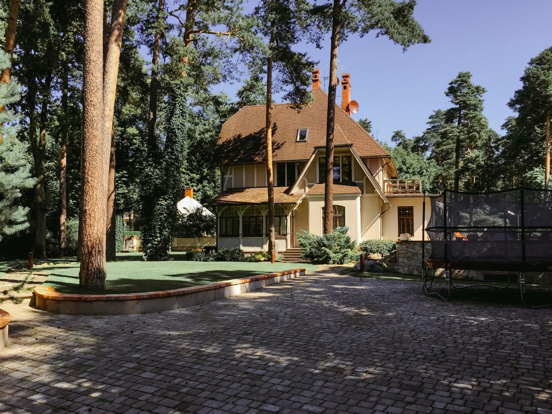 Hermosa Villa De Estilo Art Nouveau En Riga En Riga, Riga, Letonia En ...