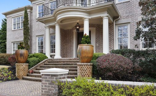 Luxury Real Estate and Homes for Sale from Brokers Worldwide | JamesEdition
