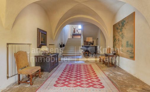 Chateau | France | Luxury Chateaus for sale in France | JamesEdition