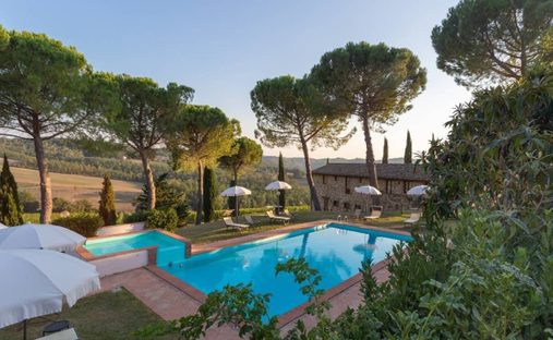 Luxury villas for sale in Italy | JamesEdition