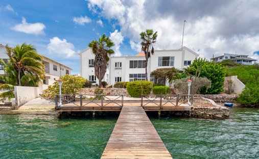 Luxury homes for sale in Curaçao | JamesEdition
