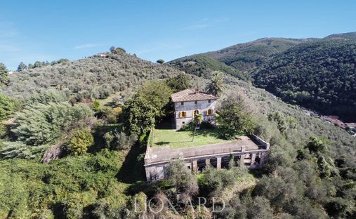 Luxury homes for sale in Capannori, Tuscany, Italy | JamesEdition