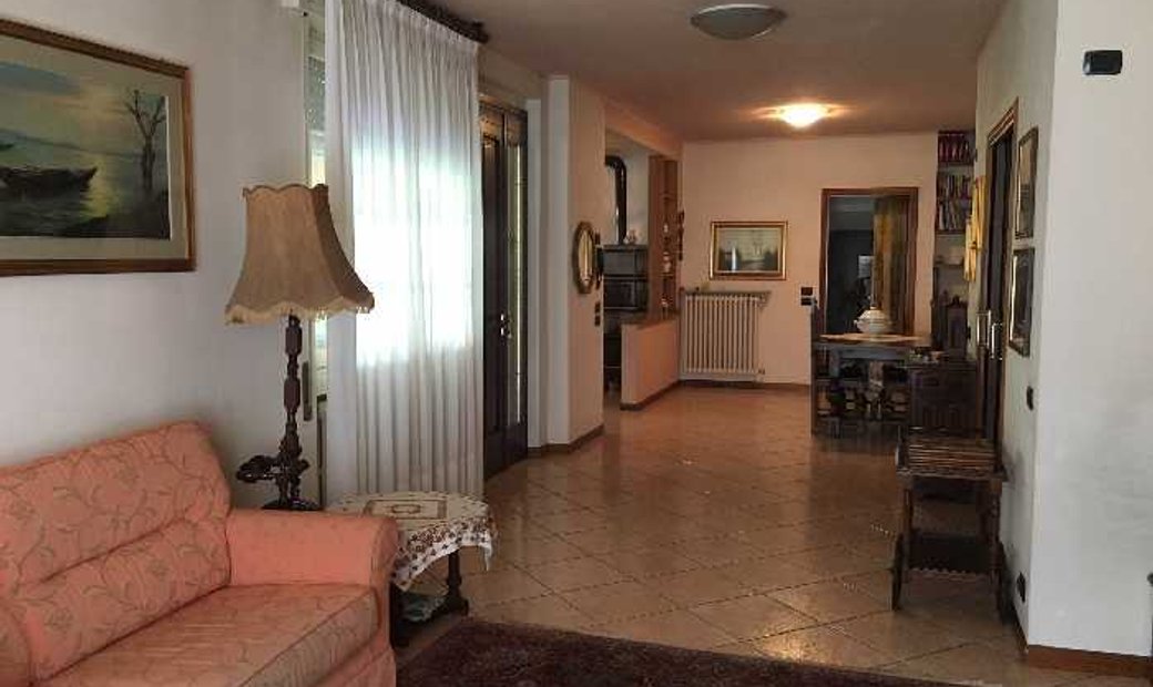 Villa/Casa Singola In Villongo, Italy In Villongo, Lombardy, Italy For ...