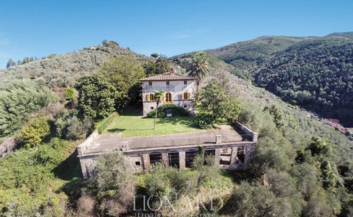 Luxury homes for sale in Capannori, Tuscany, Italy | JamesEdition
