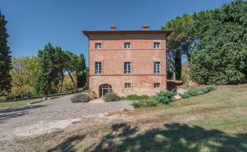 Luxury homes for sale in Preggio, Umbria, Italy | JamesEdition