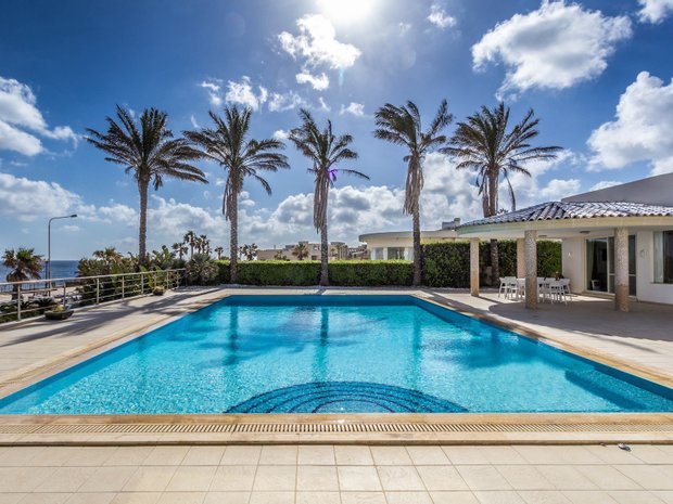 Case di lusso in vendita in Marsa Scirocco, Malta | JamesEdition