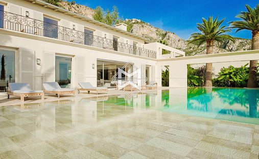 Luxury homes for sale in French Riviera, France | JamesEdition