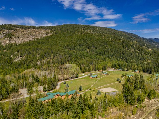 Luxury homes for sale in Naples, Idaho | JamesEdition