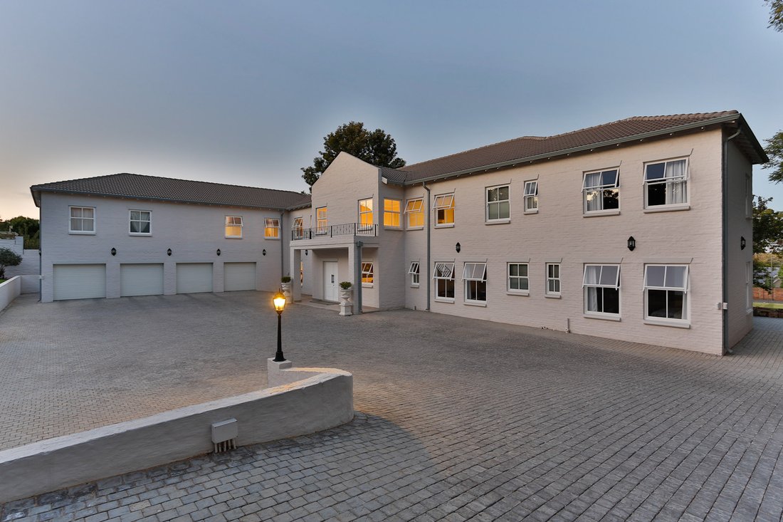 Bryanston In Sandton, Gauteng, South Africa For Sale (10176480)