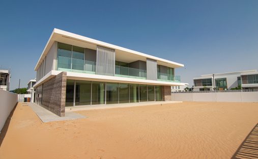 Luxury homes for sale in United Arab Emirates | JamesEdition