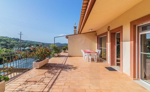 Luxury homes for sale in Faro, Faro District, Portugal | JamesEdition