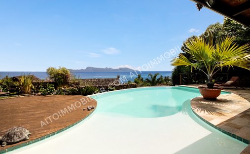 Luxury homes for sale in Tahiti, French Polynesia | JamesEdition