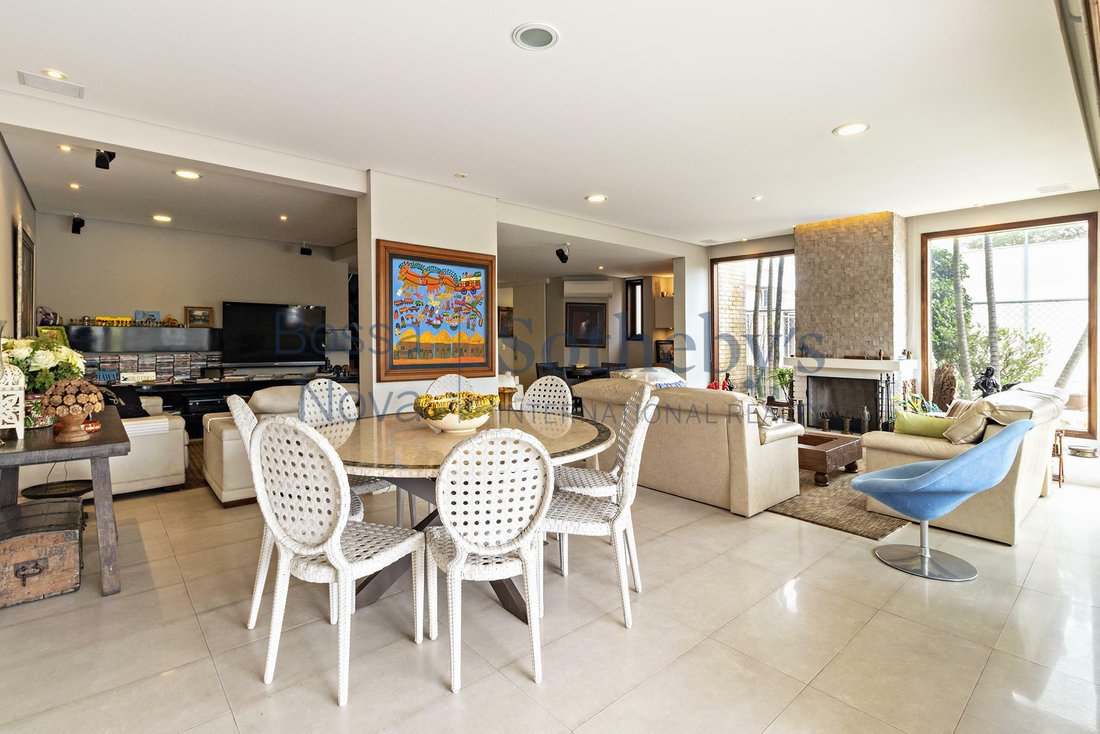 Wide House In "Alphaville Residencial I" Gated Community In São Paulo ...