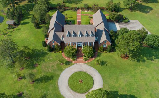 Luxury farm ranches for sale in United States | JamesEdition