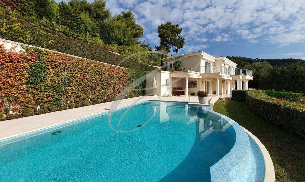 Vendita In Roccabruna Sul Capo Martino, Provenza Alpi Costa Azzurra ...