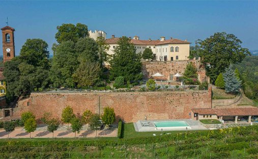 Luxury chateaus for sale in Italy | JamesEdition