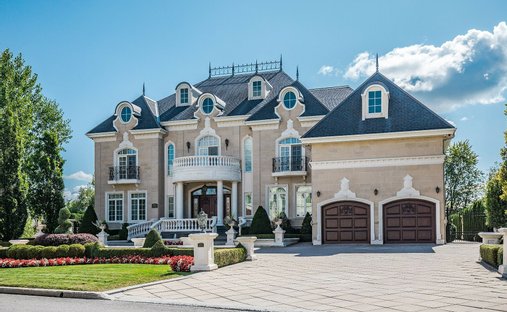 Luxury homes for sale in Quebec, Canada | JamesEdition