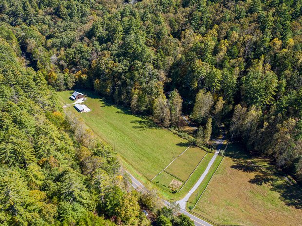 Luxury farm ranches for sale in United States | JamesEdition