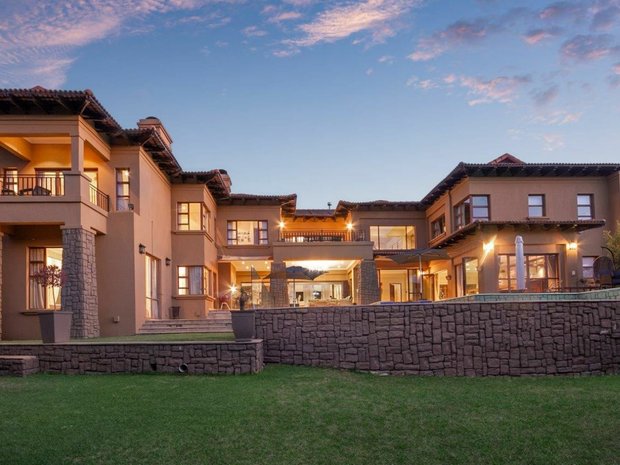 Luxury homes for sale in Midrand, Gauteng, South Africa | JamesEdition