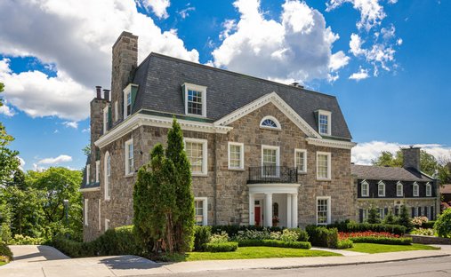 Luxury homes for sale in Westmount, Quebec, Canada | JamesEdition