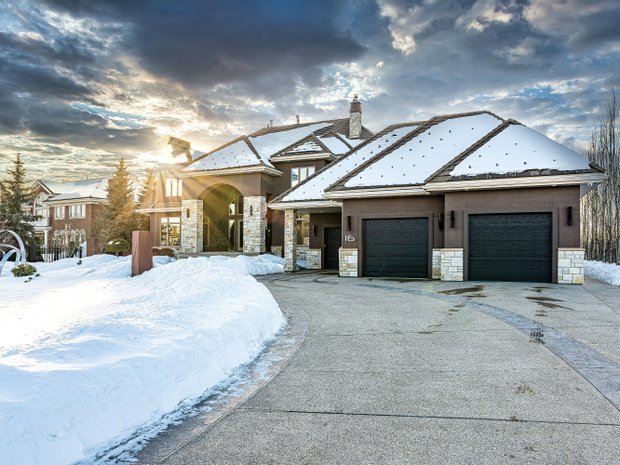 Luxury homes for sale in Edmonton, Alberta, Canada | JamesEdition