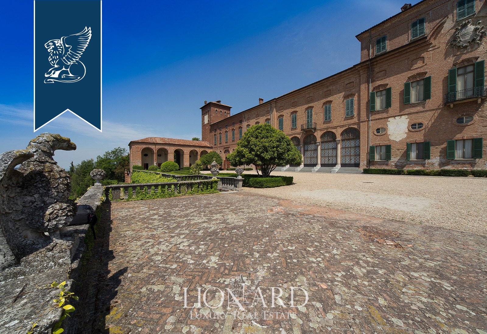 Prestigious Castle For Sale In Milan In Montalto Pavese, Lombardy ...
