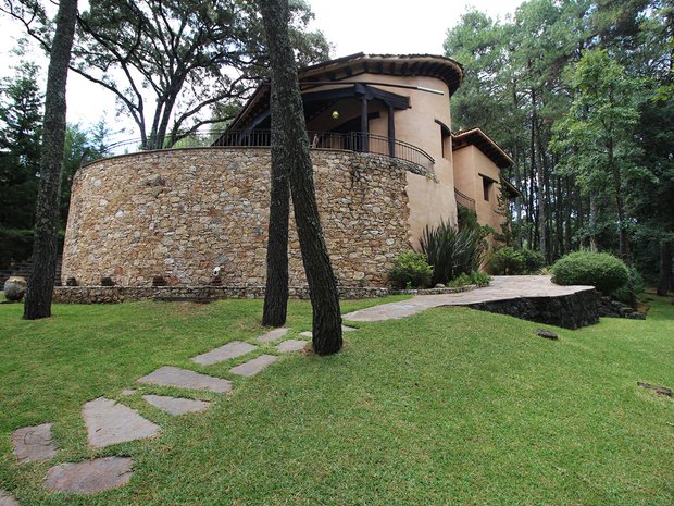 Luxury houses with terrace for sale in Zirahuén, Michoacán, Mexico ...