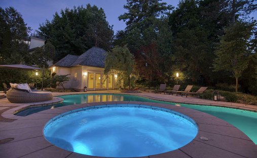 Luxury homes with pool for sale in Ottawa, Ontario, Canada | JamesEdition