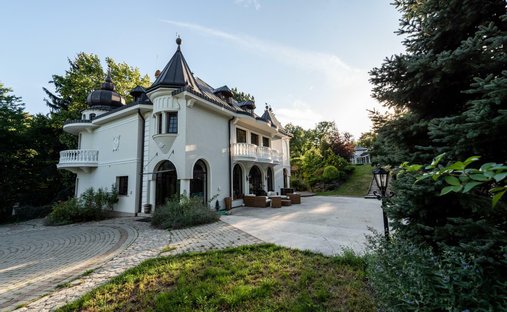 Luxury homes for sale in Slovakia | JamesEdition