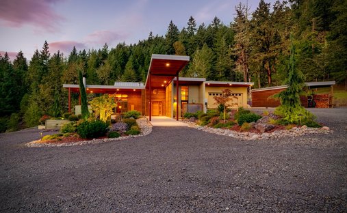 Luxury homes for sale in Eugene, Oregon | JamesEdition