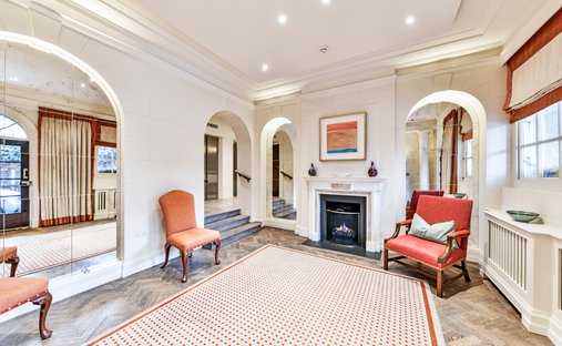 Luxury mansion homes for sale in London, England, United Kingdom ...