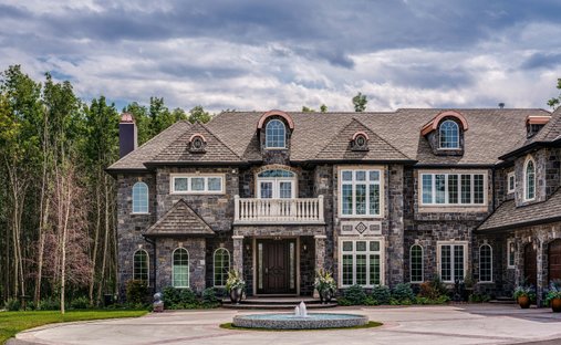 Luxury homes for sale in Alberta, Canada | JamesEdition