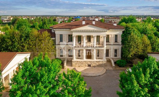 Luxury homes for sale in Moscow, Moscow, Russia | JamesEdition