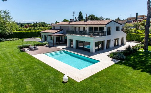Luxury homes for sale in Rome, Lazio, Italy | JamesEdition