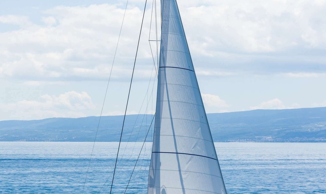 Lagoon Opal ( 620) For Rent (11531216)