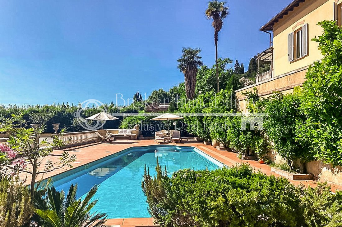 Villa Bianca A Pisa In Molina Di Quosa Rigoli, Toscana, Italia In ...