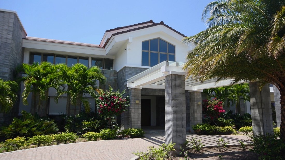 Luxury Mountain Villa With Swimming Pool In Los Pozos, Herrera Province ...